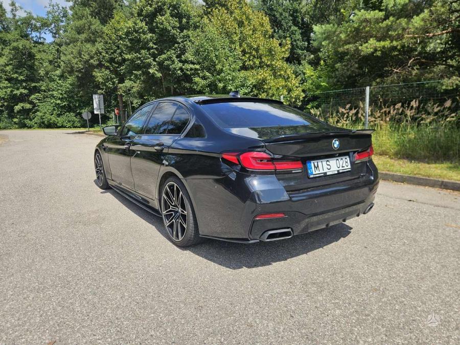 Черный БМВ M550 2018 в Паневежис, объемом двигателя 4.40 л и пробегом 157 тыс. км за 31000 €, фото 6 на AUTOMOTO.COM.LV