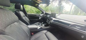 Черный БМВ M550 2018 в Каунас, объемом двигателя 4.40 л и пробегом 150 тыс. км за 25800 €, фото 17 на AUTOMOTO.COM.LV