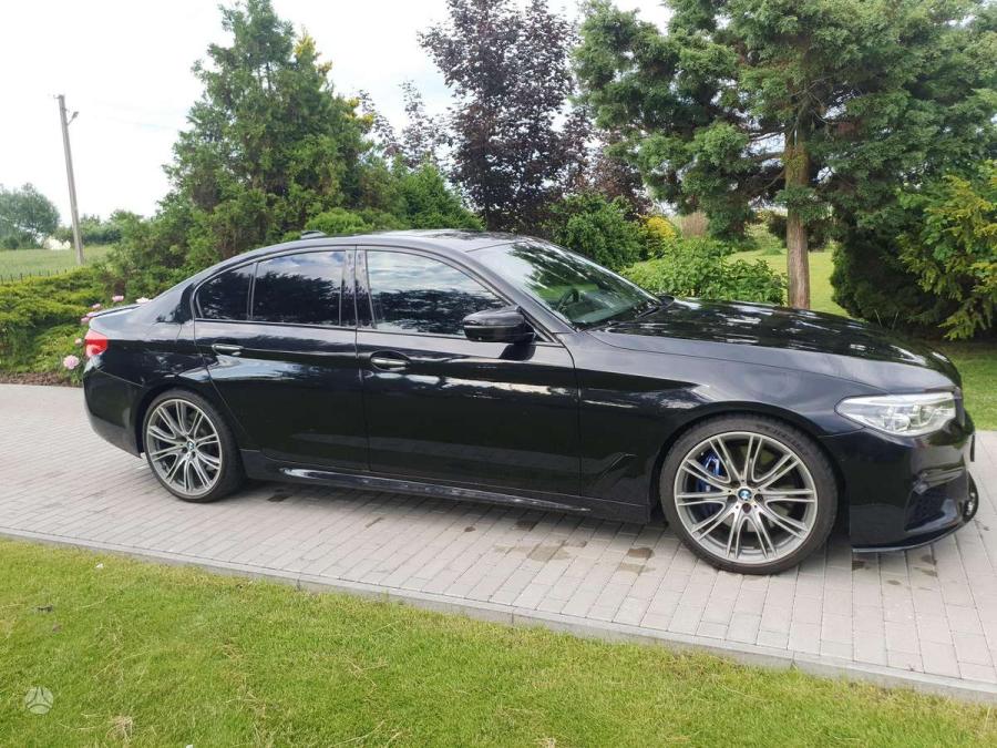 Черный БМВ M550 2018 в Каунас, объемом двигателя 4.40 л и пробегом 150 тыс. км за 25800 €, фото 24 на AUTOMOTO.COM.LV