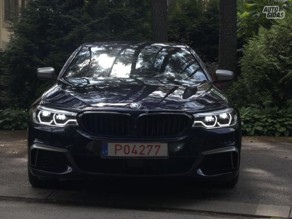 Черный БМВ M550 2019 в Вильнюс, объемом двигателя 4.40 л и пробегом 123 тыс. км за 27000 €, фото 8 на AUTOMOTO.COM.LV