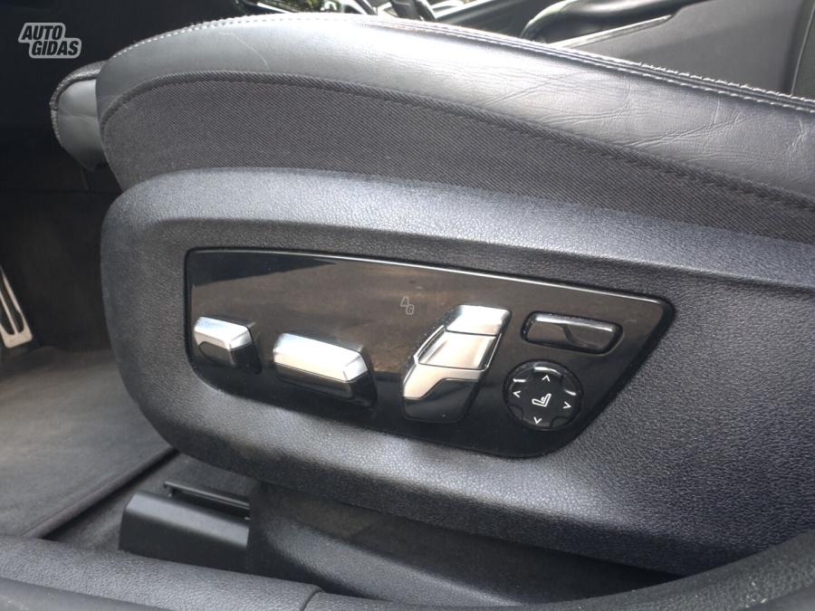 Melns BMW M550 2019 Viļņa, ar dzinēja tilpumu 4.40 L un nobraukumu 123 tūkst. km par 27000 €, foto 12 vietnē AUTOMOTO.COM.LV
