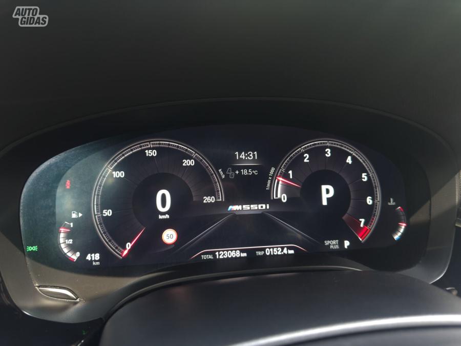Melns BMW M550 2019 Viļņa, ar dzinēja tilpumu 4.40 L un nobraukumu 123 tūkst. km par 27000 €, foto 14 vietnē AUTOMOTO.COM.LV