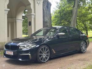 Melns BMW M550 2019 Viļņa, ar dzinēja tilpumu 4.40 L un nobraukumu 123 tūkst. km par 26500 €, foto 4 vietnē AUTOMOTO.COM.LV