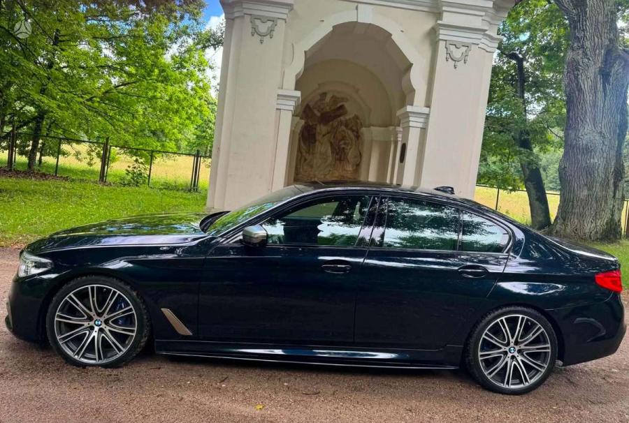 Melns BMW M550 2019 Viļņa, ar dzinēja tilpumu 4.40 L un nobraukumu 123 tūkst. km par 26500 €, foto 5 vietnē AUTOMOTO.COM.LV