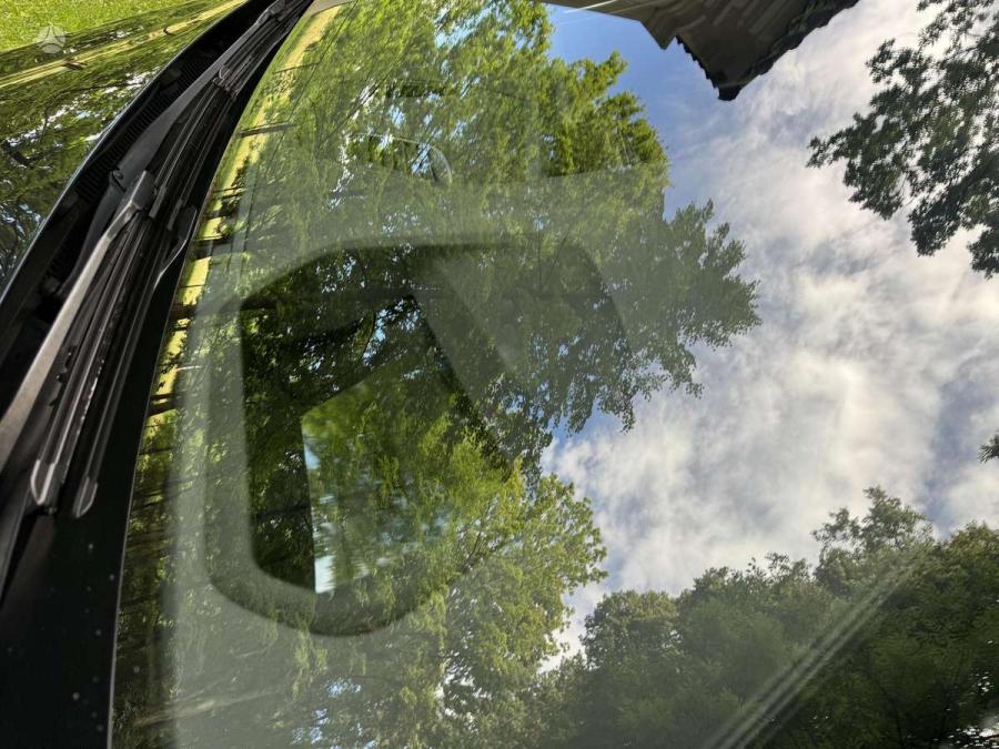 Melns BMW M550 2019 Viļņa, ar dzinēja tilpumu 4.40 L un nobraukumu 123 tūkst. km par 26500 €, foto 12 vietnē AUTOMOTO.COM.LV