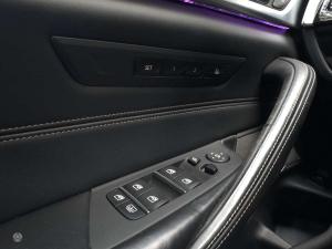 Melns BMW M550 2019 Viļņa, ar dzinēja tilpumu 4.40 L un nobraukumu 123 tūkst. km par 26500 €, foto 15 vietnē AUTOMOTO.COM.LV