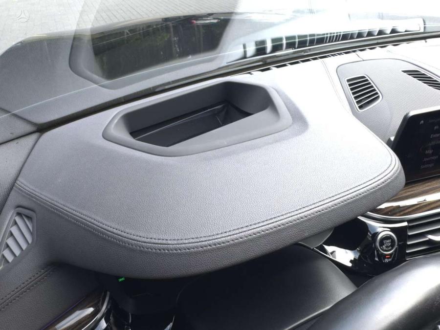 Melns BMW M550 2019 Viļņa, ar dzinēja tilpumu 4.40 L un nobraukumu 123 tūkst. km par 26500 €, foto 26 vietnē AUTOMOTO.COM.LV