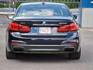 Черный БМВ M550 2019 в Вильнюс, объемом двигателя 4.40 л и пробегом 125 тыс. км за 25000 €, фото 7 на AUTOMOTO.COM.LV