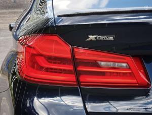 Черный БМВ M550 2019 в Вильнюс, объемом двигателя 4.40 л и пробегом 125 тыс. км за 25000 €, фото 9 на AUTOMOTO.COM.LV