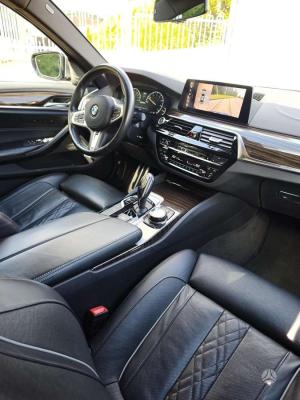 Черный БМВ M550 2019 в Вильнюс, объемом двигателя 4.40 л и пробегом 125 тыс. км за 25000 €, фото 16 на AUTOMOTO.COM.LV