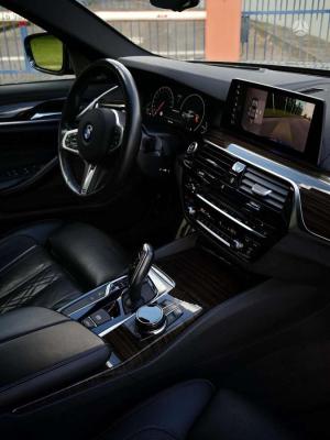 Черный БМВ M550 2019 в Вильнюс, объемом двигателя 4.40 л и пробегом 125 тыс. км за 25000 €, фото 17 на AUTOMOTO.COM.LV
