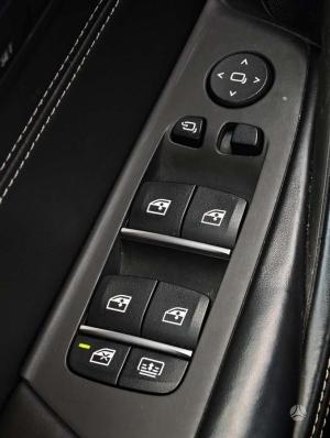 Черный БМВ M550 2019 в Вильнюс, объемом двигателя 4.40 л и пробегом 125 тыс. км за 25000 €, фото 30 на AUTOMOTO.COM.LV