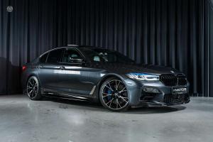 Melns BMW M550 2020 Viļņa, ar dzinēja tilpumu 4.46 L un nobraukumu 95 tūkst. km par 36500 €, foto 4 vietnē AUTOMOTO.COM.LV