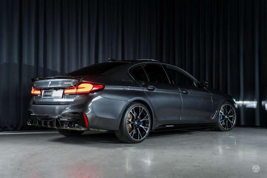 Melns BMW M550 2020 Viļņa, ar dzinēja tilpumu 4.46 L un nobraukumu 95 tūkst. km par 36500 €, foto 5 vietnē AUTOMOTO.COM.LV