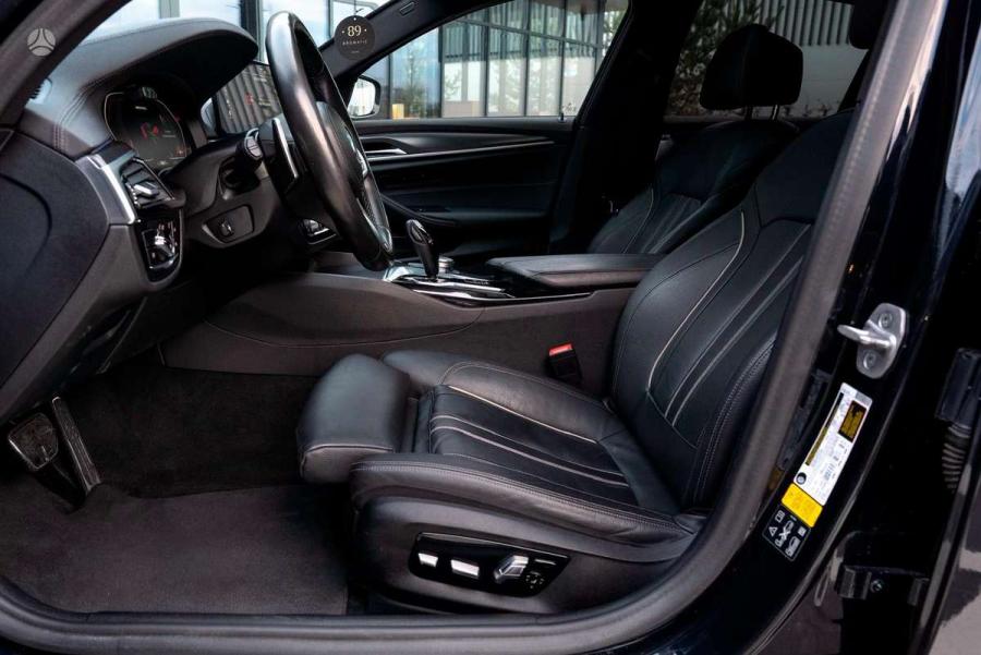Black BMW M550 2021 in Siauliai, with an engine capacity of 4.40 L and mileage of 172 thousand km for 40000 €, photo 37 on AUTOMOTO.COM.LV
