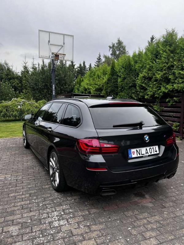 Black BMW M550 2014 in Klaipeda, with an engine capacity of 2.99 L and mileage of 177 thousand km for 15890 €, photo 6 on AUTOMOTO.COM.LV