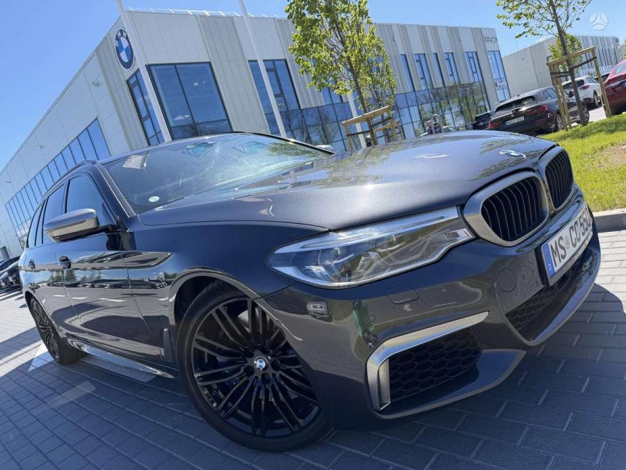 Черный БМВ M550 2018 в Клайпеда, объемом двигателя 2.99 л и пробегом 167 тыс. км за 23300 €, фото 32 на AUTOMOTO.COM.LV