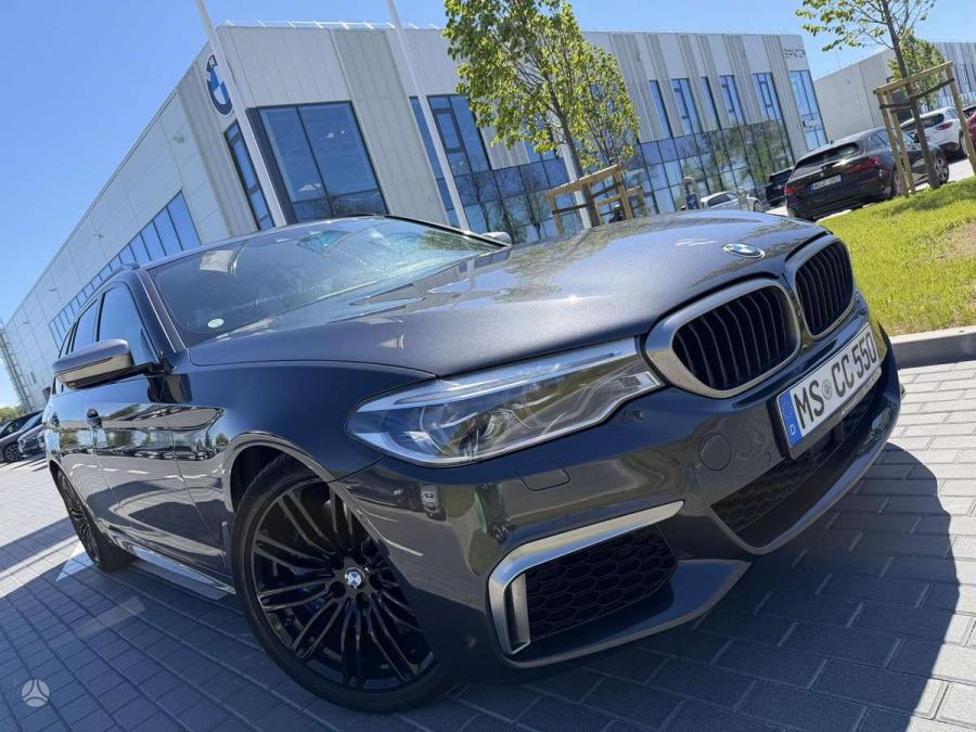 Черный БМВ M550 2018 в Клайпеда, объемом двигателя 2.99 л и пробегом 167 тыс. км за 23300 €, фото 35 на AUTOMOTO.COM.LV