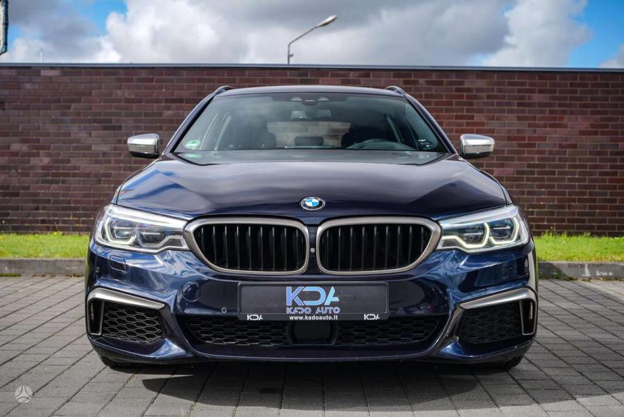 Melns BMW M550 2018 Marijampole, ar dzinēja tilpumu 2.99 L un nobraukumu 271 tūkst. km par 20950 €, foto 3 vietnē AUTOMOTO.COM.LV