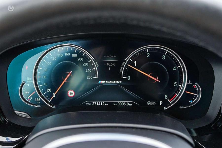 Melns BMW M550 2018 Marijampole, ar dzinēja tilpumu 2.99 L un nobraukumu 271 tūkst. km par 20950 €, foto 24 vietnē AUTOMOTO.COM.LV