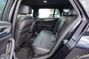 Melns BMW M550 2018 Marijampole, ar dzinēja tilpumu 2.99 L un nobraukumu 271 tūkst. km par 20950 €, foto 35 vietnē AUTOMOTO.COM.LV