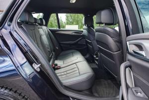 Melns BMW M550 2018 Marijampole, ar dzinēja tilpumu 2.99 L un nobraukumu 271 tūkst. km par 20950 €, foto 38 vietnē AUTOMOTO.COM.LV