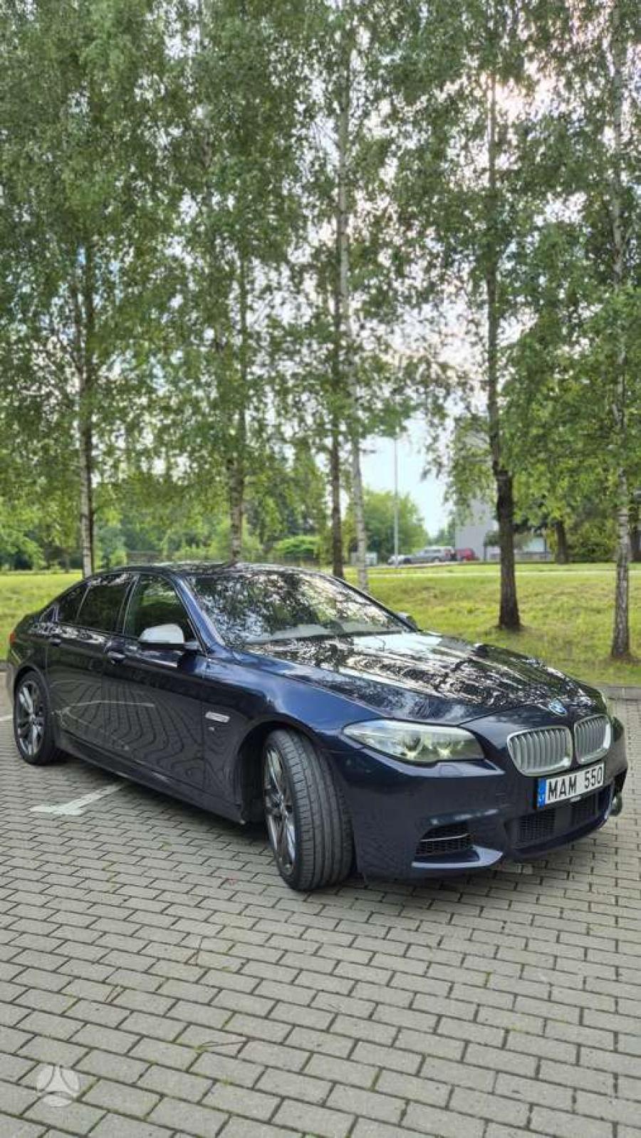 Zils BMW M550 2014 Panevēža, ar dzinēja tilpumu 2.99 L un nobraukumu 286 tūkst. km par 15000 €, foto 4 vietnē AUTOMOTO.COM.LV