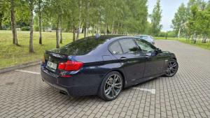Zils BMW M550 2014 Panevēža, ar dzinēja tilpumu 2.99 L un nobraukumu 286 tūkst. km par 15000 €, foto 6 vietnē AUTOMOTO.COM.LV