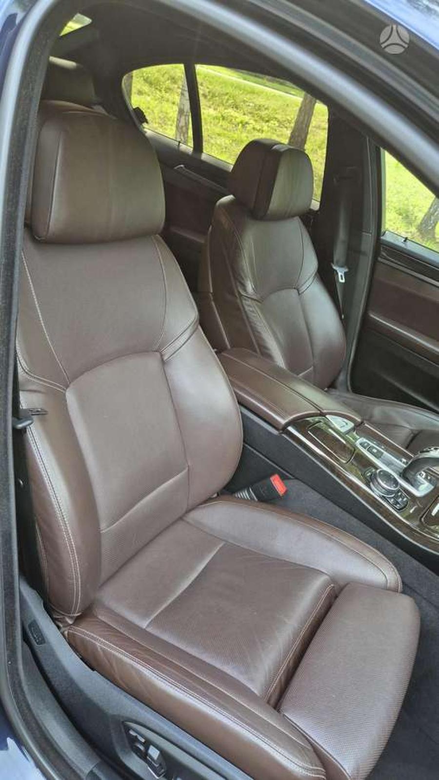 Zils BMW M550 2014 Panevēža, ar dzinēja tilpumu 2.99 L un nobraukumu 286 tūkst. km par 15000 €, foto 22 vietnē AUTOMOTO.COM.LV