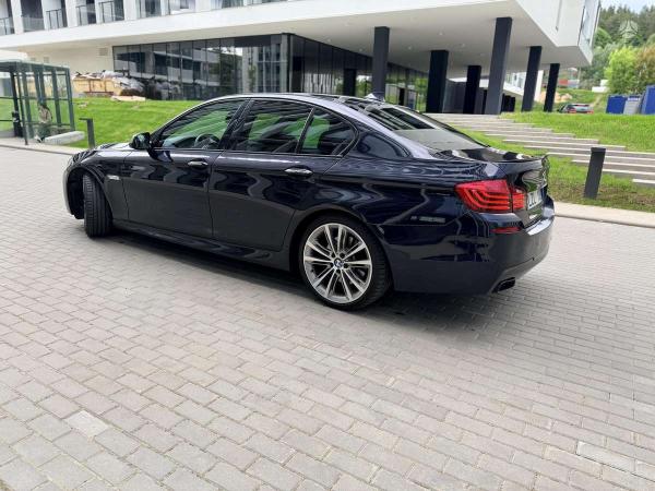 Синий БМВ M550 2014 в Вильнюс, объемом двигателя 2.99 л и пробегом 380 тыс. км за 11100 €, фото 8 на AUTOMOTO.COM.LV