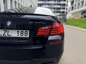 Синий БМВ M550 2014 в Вильнюс, объемом двигателя 2.99 л и пробегом 380 тыс. км за 11100 €, фото 14 на AUTOMOTO.COM.LV