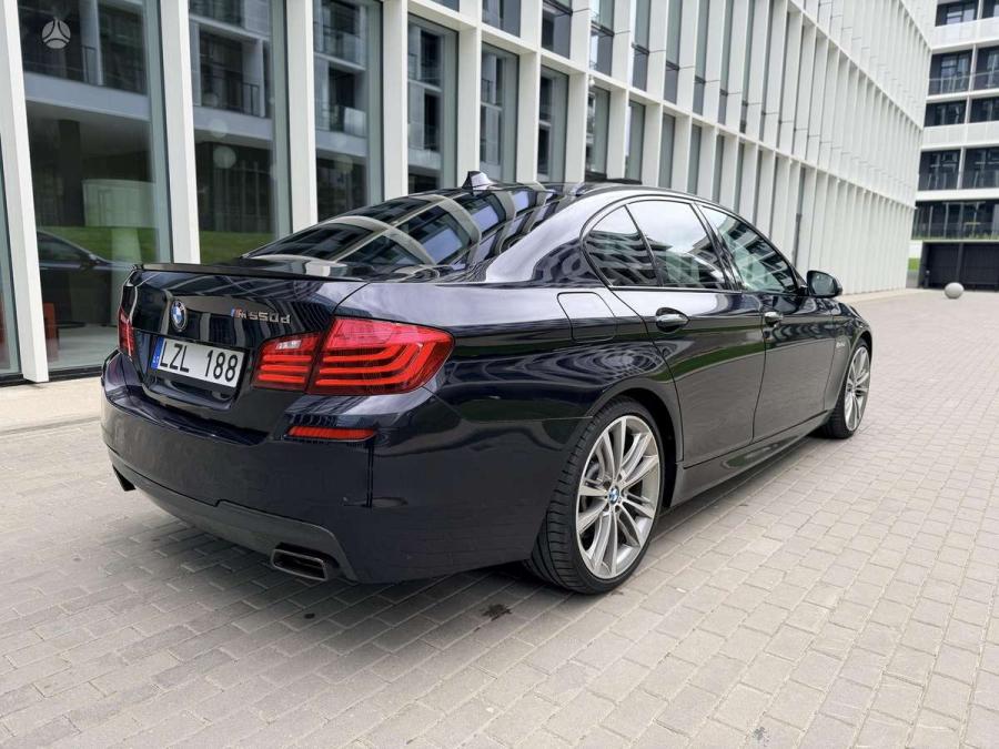 Синий БМВ M550 2014 в Вильнюс, объемом двигателя 2.99 л и пробегом 380 тыс. км за 11100 €, фото 15 на AUTOMOTO.COM.LV