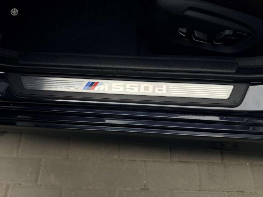 Синий БМВ M550 2014 в Вильнюс, объемом двигателя 2.99 л и пробегом 380 тыс. км за 11100 €, фото 20 на AUTOMOTO.COM.LV