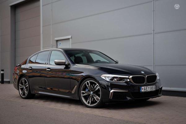 Blue BMW M550 2018 in Vilnius, with an engine capacity of 4.40 L and mileage of 230 thousand km for 33000 €, photo 3 on AUTOMOTO.COM.LV