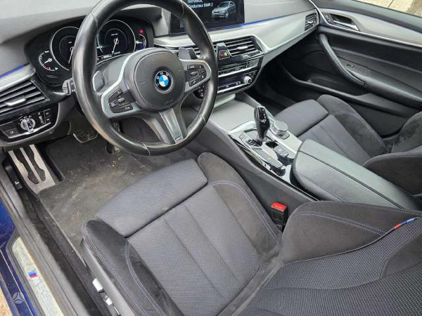 Blue BMW M550 2018 in Taurage, with an engine capacity of 3.00 L and mileage of 175 thousand km for 26000 €, photo 6 on AUTOMOTO.COM.LV
