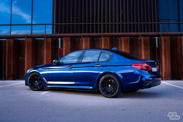 Zils BMW M550 2018 Kauņa, ar dzinēja tilpumu 4.40 L un nobraukumu 100 tūkst. km par 28300 €, foto 1 vietnē AUTOMOTO.COM.LV