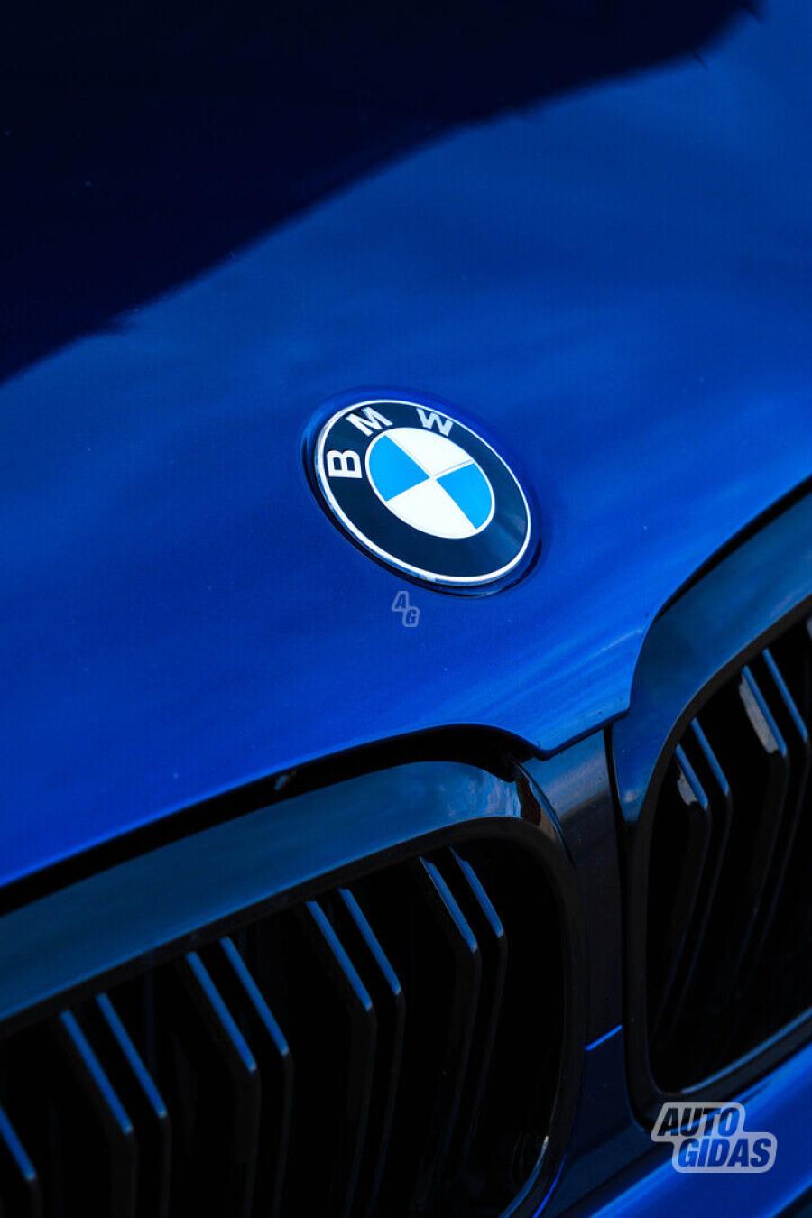 Blue BMW M550 2018 in Kaunas, with an engine capacity of 4.40 L and mileage of 100 thousand km for 28300 €, photo 8 on AUTOMOTO.COM.LV