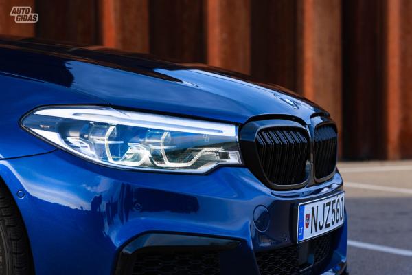 Zils BMW M550 2018 Kauņa, ar dzinēja tilpumu 4.40 L un nobraukumu 100 tūkst. km par 28300 €, foto 8 vietnē AUTOMOTO.COM.LV