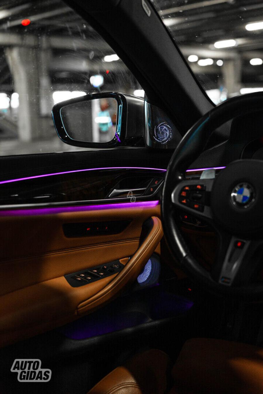 Blue BMW M550 2018 in Kaunas, with an engine capacity of 4.40 L and mileage of 100 thousand km for 28300 €, photo 29 on AUTOMOTO.COM.LV