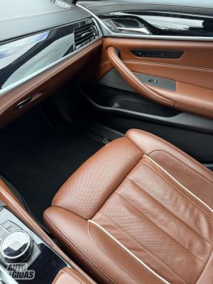 Zils BMW M550 2018 Viļņa, ar dzinēja tilpumu 4.40 L un nobraukumu 226 tūkst. km par 27000 €, foto 13 vietnē AUTOMOTO.COM.LV