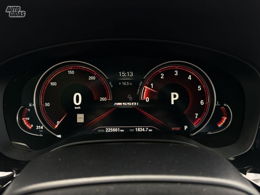Zils BMW M550 2018 Viļņa, ar dzinēja tilpumu 4.40 L un nobraukumu 226 tūkst. km par 27000 €, foto 26 vietnē AUTOMOTO.COM.LV