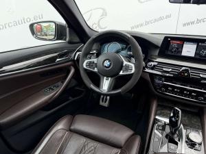 Синий БМВ M550 2018 в Клайпеда, объемом двигателя 4.40 л и пробегом 55 тыс. км за 30900 €, фото 13 на AUTOMOTO.COM.LV