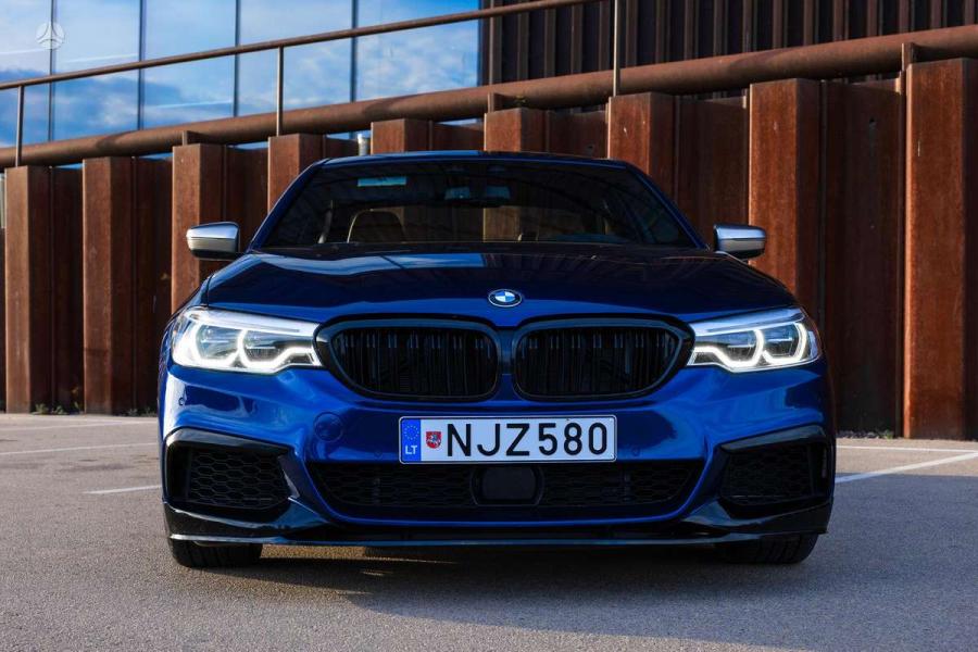 Синий БМВ M550 2018 в Каунас, объемом двигателя 0.00 л и пробегом 105 тыс. км за 27000 €, фото 6 на AUTOMOTO.COM.LV