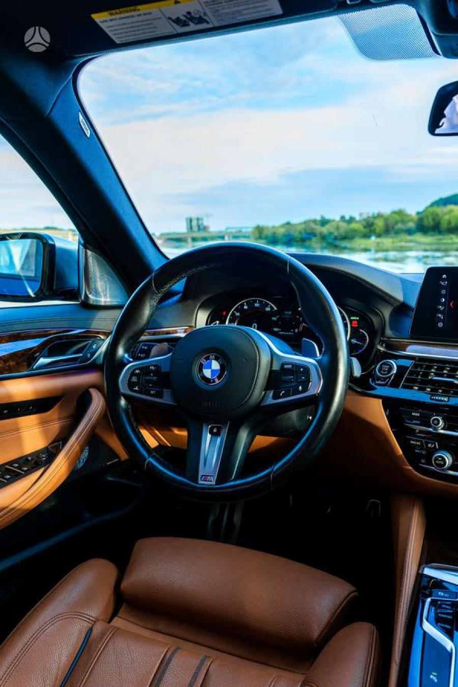 Синий БМВ M550 2018 в Каунас, объемом двигателя 0.00 л и пробегом 105 тыс. км за 27000 €, фото 14 на AUTOMOTO.COM.LV