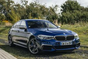 Zils BMW M550 2018 Tauragė, ar dzinēja tilpumu 2.99 L un nobraukumu 178 tūkst. km par 25900 €, foto  vietnē AUTOMOTO.COM.LV