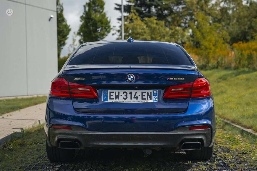 Синий БМВ M550 2018 в Таураге, объемом двигателя 2.99 л и пробегом 178 тыс. км за 25900 €, фото 4 на AUTOMOTO.COM.LV