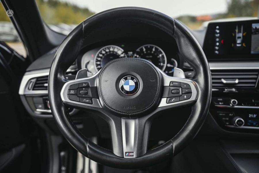 Синий БМВ M550 2018 в Таураге, объемом двигателя 2.99 л и пробегом 178 тыс. км за 25900 €, фото 13 на AUTOMOTO.COM.LV