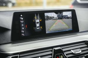 Синий БМВ M550 2018 в Таураге, объемом двигателя 2.99 л и пробегом 178 тыс. км за 25900 €, фото 21 на AUTOMOTO.COM.LV
