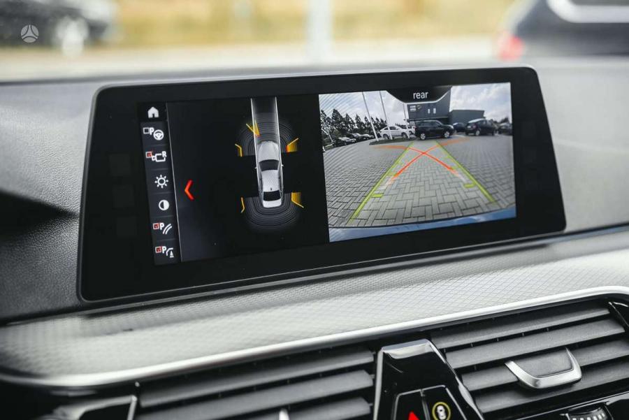 Синий БМВ M550 2018 в Таураге, объемом двигателя 2.99 л и пробегом 178 тыс. км за 25900 €, фото 21 на AUTOMOTO.COM.LV