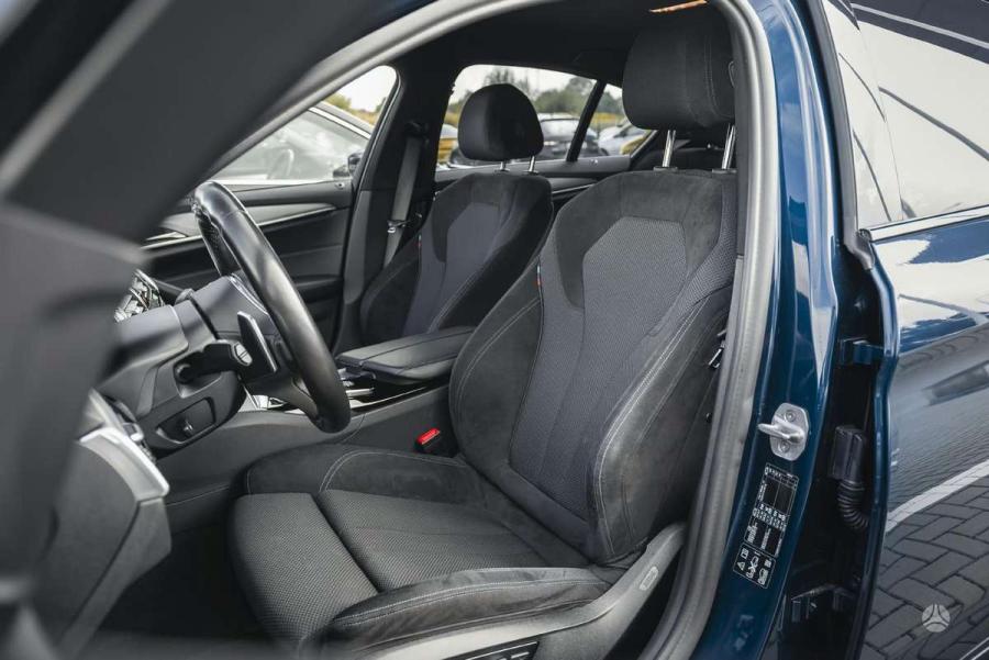 Синий БМВ M550 2018 в Таураге, объемом двигателя 2.99 л и пробегом 178 тыс. км за 25900 €, фото 26 на AUTOMOTO.COM.LV